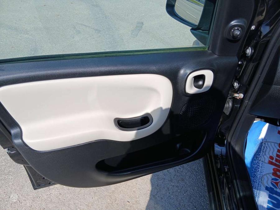 Black Fiat Panda 2014 in Marijampole, with an engine capacity of 1.30 L and mileage of 148 thousand km for 5450 €, photo 35 on AUTOMOTO.COM.LV