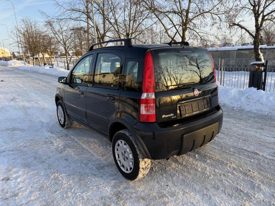 Black Fiat Panda 2008 in Telschi, with an engine capacity of 1.24 L and mileage of 66 thousand km for 3700 €, photo 11 on AUTOMOTO.COM.LV