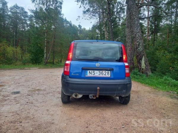 Fiat Panda 2006 Jūrmala vietnē Zils Fiat Panda 2006 Jūrmala, ar dzinēja tilpumu 1.10 L un nobraukumu 213 tūkst. km par 1100 €, foto 4 vietnē AUTOMOTO.COM.LV