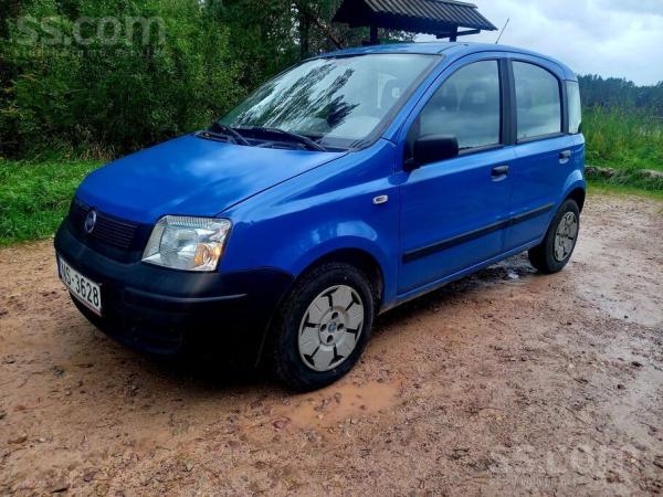 Fiat Panda 2006 Jūrmala vietnē Zils Fiat Panda 2006 Jūrmala, ar dzinēja tilpumu 1.10 L un nobraukumu 213 tūkst. km par 1100 €, foto 8 vietnē AUTOMOTO.COM.LV