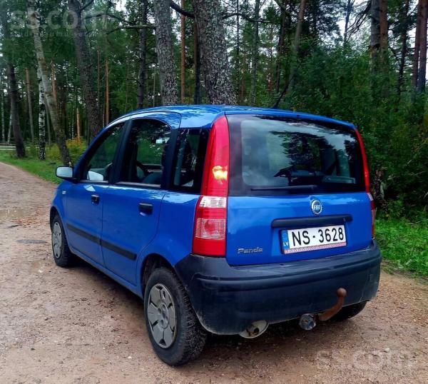 Fiat Panda 2006 Jūrmala vietnē Zils Fiat Panda 2006 Jūrmala, ar dzinēja tilpumu 1.10 L un nobraukumu 213 tūkst. km par 1100 €, foto 10 vietnē AUTOMOTO.COM.LV