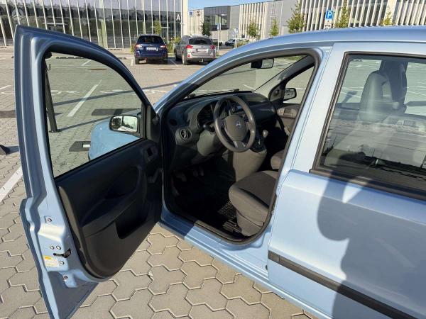Zils Fiat Panda 2007 Viļņa, ar dzinēja tilpumu 1.24 L un nobraukumu 89 tūkst. km par 1200 €, foto 9 vietnē AUTOMOTO.COM.LV