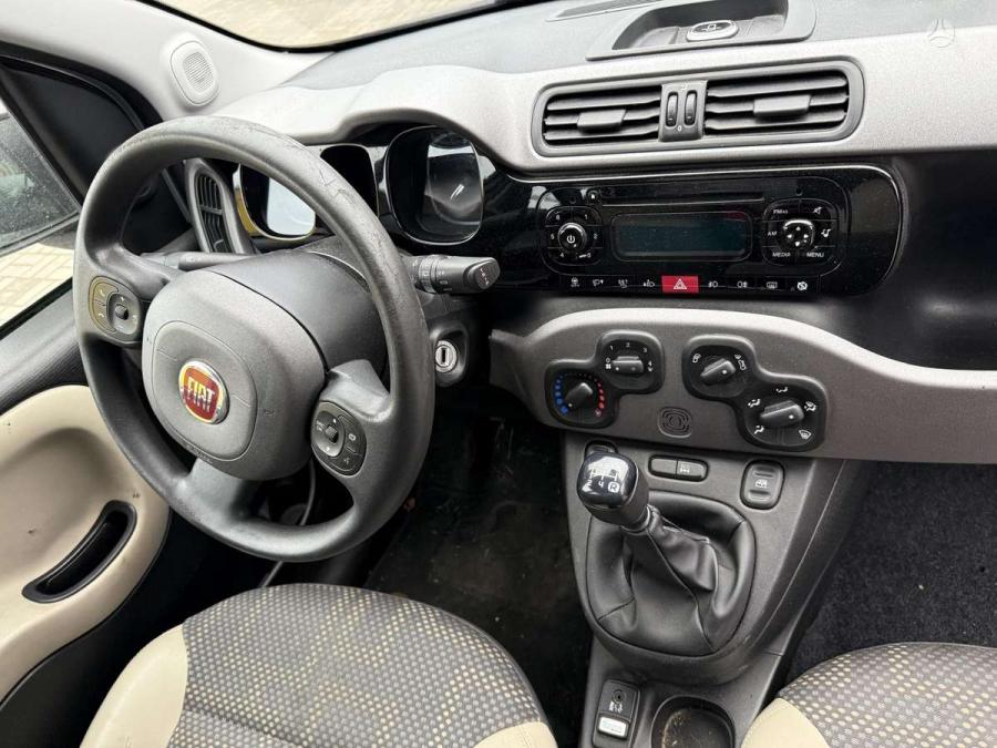 Pelēks Fiat Panda 2013 Kauņa, ar dzinēja tilpumu 1.25 L un nobraukumu 117 tūkst. km par 4500 €, foto 5 vietnē AUTOMOTO.COM.LV