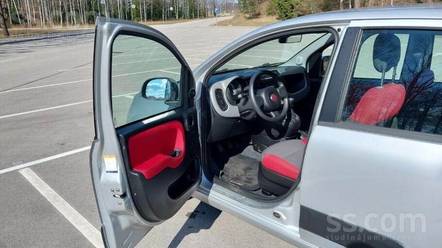 Pelēks Fiat Panda 2014 Alūksne, ar dzinēja tilpumu 1.00 L un nobraukumu 0 tūkst. km par 3900 €, foto 12 vietnē AUTOMOTO.COM.LV