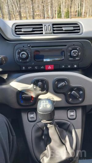 Pelēks Fiat Panda 2014 Alūksne, ar dzinēja tilpumu 1.00 L un nobraukumu 0 tūkst. km par 3900 €, foto 16 vietnē AUTOMOTO.COM.LV
