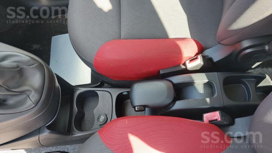 Pelēks Fiat Panda 2014 Alūksne, ar dzinēja tilpumu 1.00 L un nobraukumu 0 tūkst. km par 3900 €, foto 18 vietnē AUTOMOTO.COM.LV