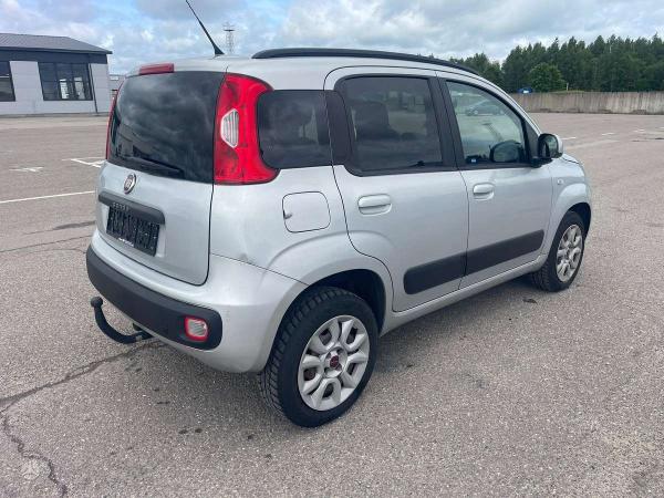 Grey Fiat Panda 2013 in Panevezys, with an engine capacity of 0.90 L and mileage of 147 thousand km for 1999 €, photo 4 on AUTOMOTO.COM.LV