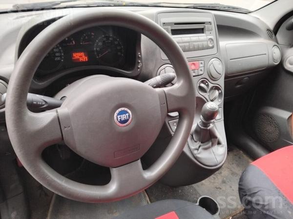 Grey Fiat Panda 2007 in Riga, with an engine capacity of 1.20 L and mileage of 330 thousand km for 450 €, photo 4 on AUTOMOTO.COM.LV