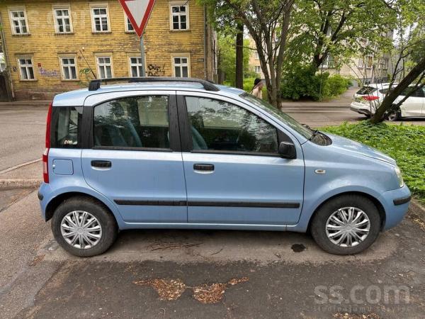 Фиат Панда 2009 в Рига, объемом двигателя 1.20 л и пробегом 237 тыс. км за 1500 €, фото 2 на AUTOMOTO.COM.LV