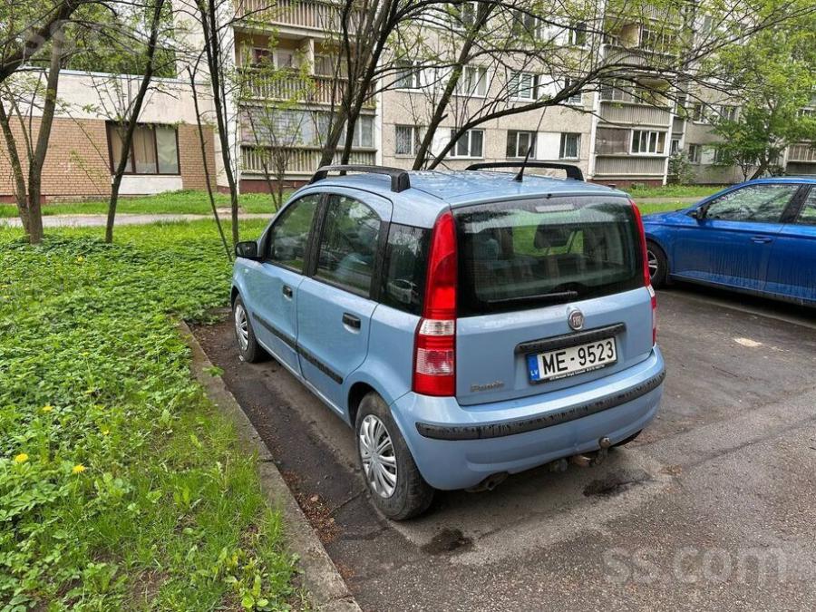 Fiat Panda 2009 in Riga, with an engine capacity of 1.20 L and mileage of 237 thousand km for 1500 €, photo 5 on AUTOMOTO.COM.LV