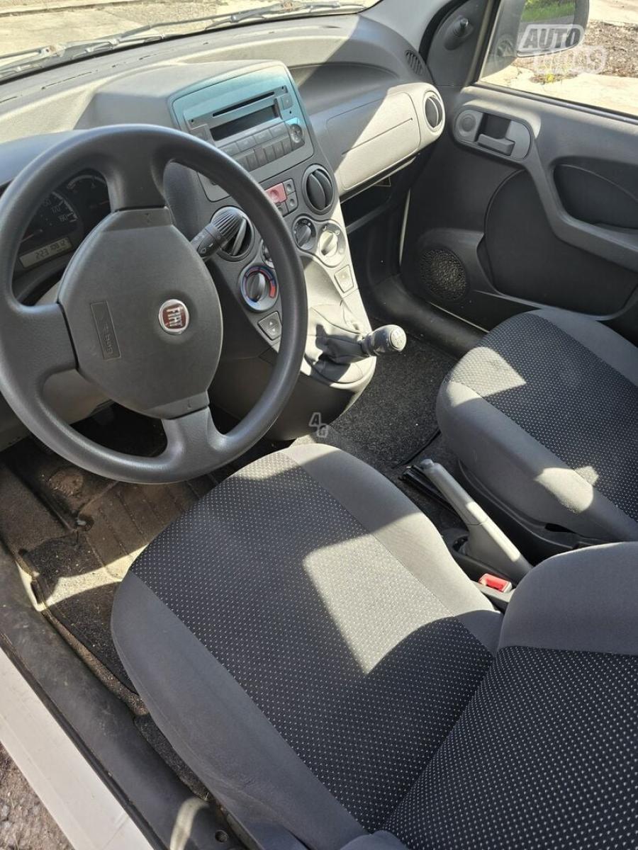 Fiat Panda 2010 Šauļi, ar dzinēja tilpumu 1.20 L un nobraukumu 108 tūkst. km par 1500 €, foto 6 vietnē AUTOMOTO.COM.LV