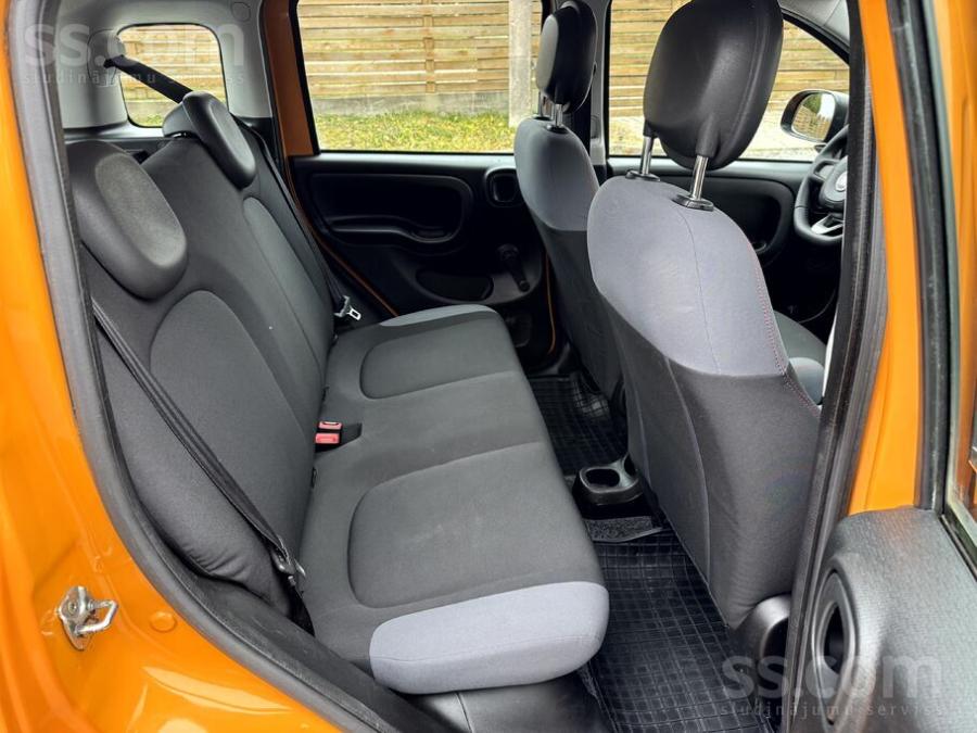 Orange Fiat Panda 2017 in Saldus, with an engine capacity of 1.20 L and mileage of 243 thousand km for 4950 €, photo 11 on AUTOMOTO.COM.LV