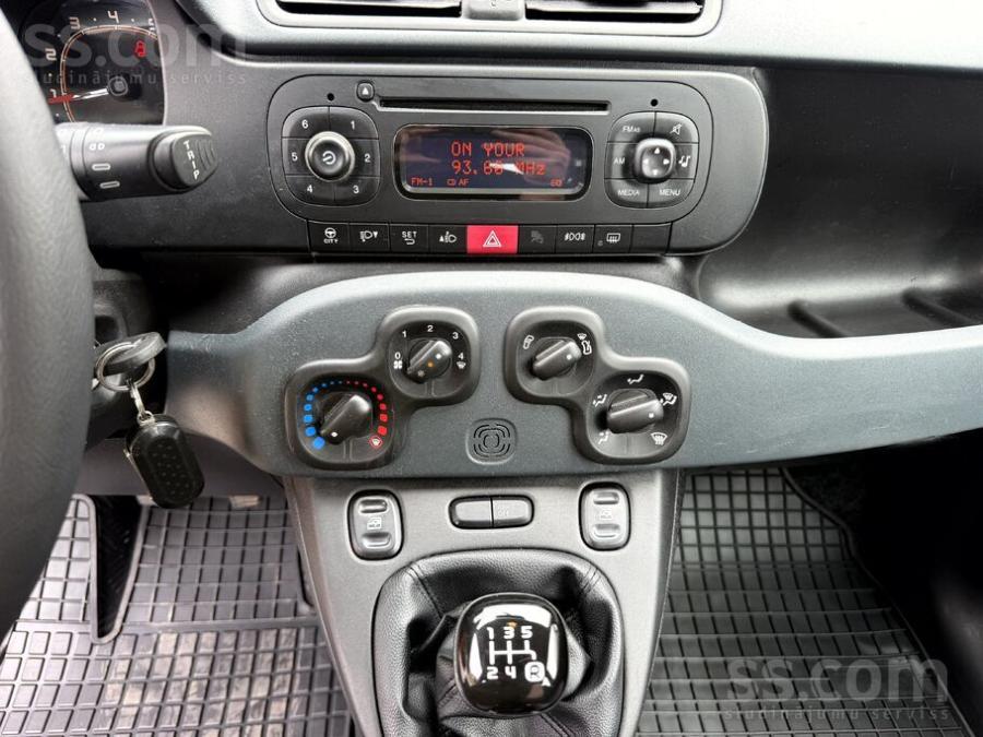 Orange Fiat Panda 2017 in Saldus, with an engine capacity of 1.20 L and mileage of 243 thousand km for 4450 €, photo 25 on AUTOMOTO.COM.LV