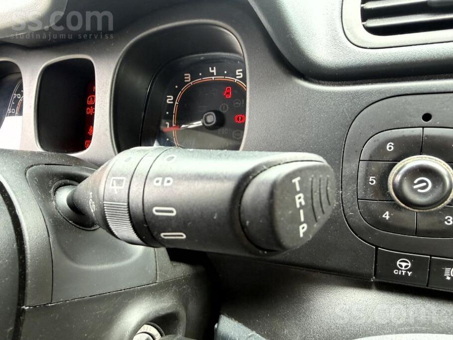 Orange Fiat Panda 2017 in Saldus, with an engine capacity of 1.20 L and mileage of 243 thousand km for 4450 €, photo 27 on AUTOMOTO.COM.LV