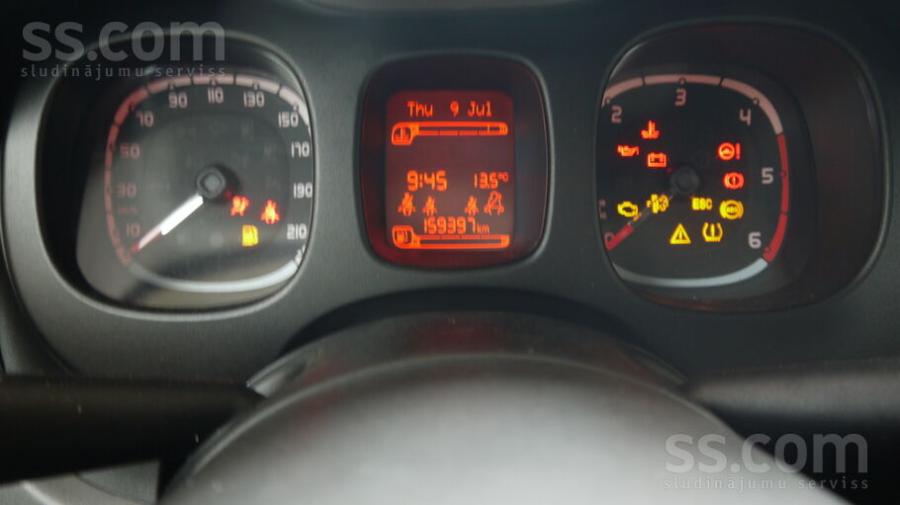 Red Fiat Panda 2014 in Riga, with an engine capacity of 1.30 L and mileage of 159 thousand km for 4200 €, photo 8 on AUTOMOTO.COM.LV