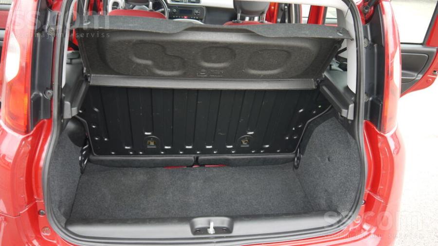 Red Fiat Panda 2014 in Riga, with an engine capacity of 1.30 L and mileage of 159 thousand km for 4200 €, photo 17 on AUTOMOTO.COM.LV