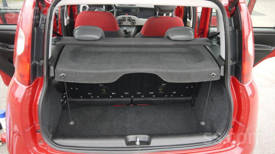 Red Fiat Panda 2014 in Riga, with an engine capacity of 1.30 L and mileage of 159 thousand km for 4200 €, photo 18 on AUTOMOTO.COM.LV