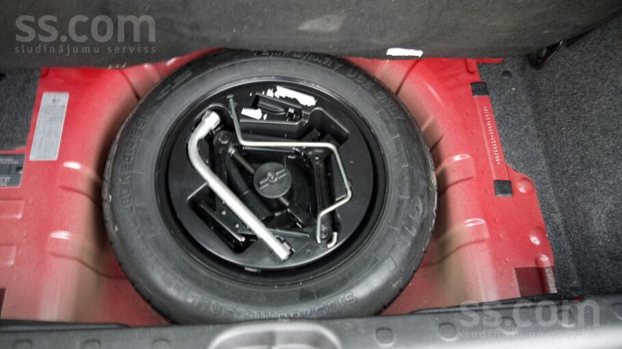Red Fiat Panda 2014 in Riga, with an engine capacity of 1.30 L and mileage of 159 thousand km for 4200 €, photo 21 on AUTOMOTO.COM.LV