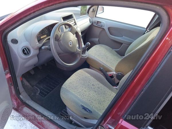Red Fiat Panda 2007 in Rapla, with an engine capacity of 1.10 L and mileage of 151 thousand km for 1350 €, photo 9 on AUTOMOTO.COM.LV