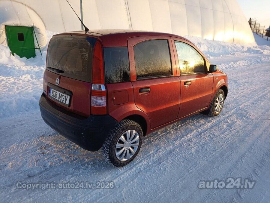 Red Fiat Panda 2007 in Rapla, with an engine capacity of 1.10 L and mileage of 151 thousand km for 1350 €, photo 7 on AUTOMOTO.COM.LV
