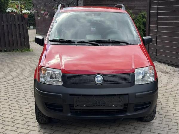 Sarkans Fiat Panda 2007 Rīga, ar dzinēja tilpumu 1.20 L un nobraukumu 130 tūkst. km par 3200 €, foto 2 vietnē AUTOMOTO.COM.LV