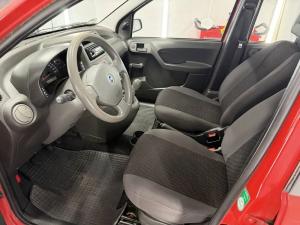 Red Fiat Panda 2007 in Riga, with an engine capacity of 1.20 L and mileage of 130 thousand km for 3200 €, photo 8 on AUTOMOTO.COM.LV