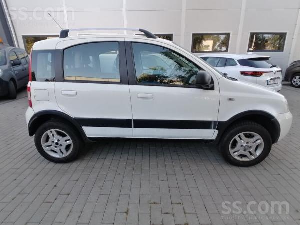 Balts Fiat Panda 2010 Rīga, ar dzinēja tilpumu 1.30 L un nobraukumu 226 tūkst. km par 2500 €, foto 4 vietnē AUTOMOTO.COM.LV