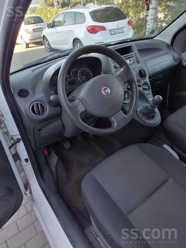 Balts Fiat Panda 2010 Rīga, ar dzinēja tilpumu 1.30 L un nobraukumu 226 tūkst. km par 2500 €, foto 6 vietnē AUTOMOTO.COM.LV