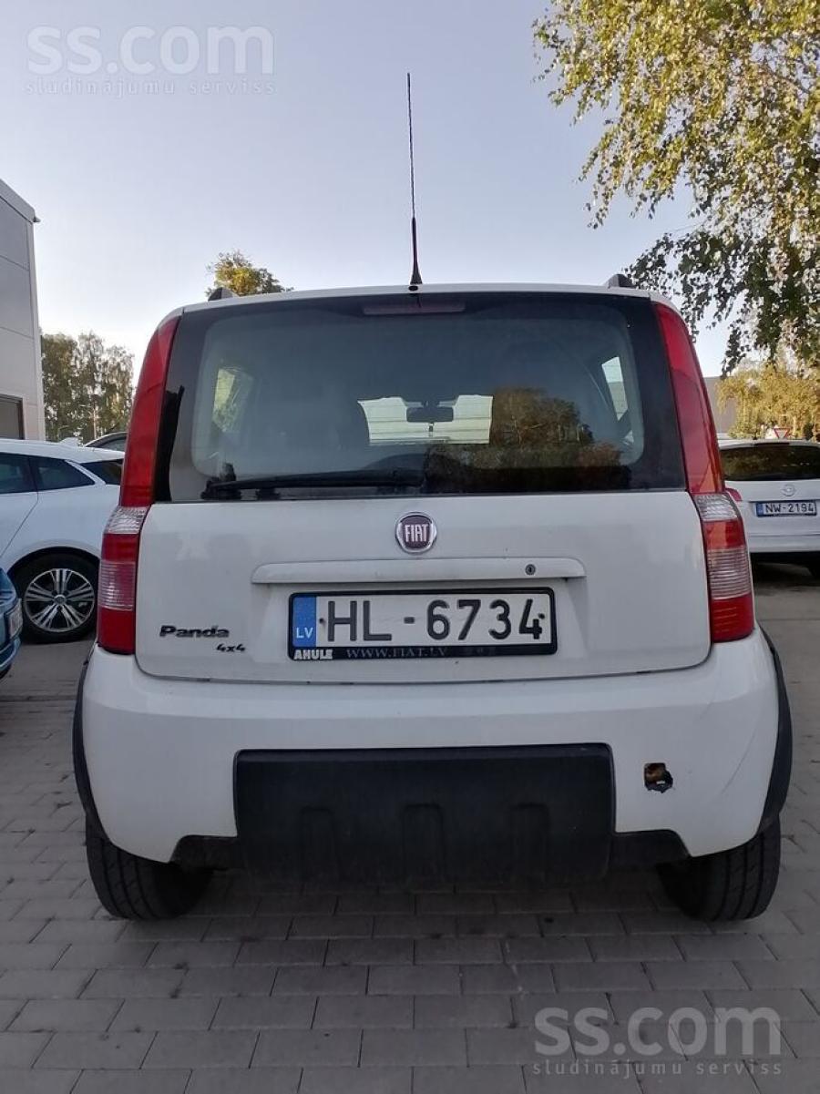 Balts Fiat Panda 2010 Rīga, ar dzinēja tilpumu 1.30 L un nobraukumu 226 tūkst. km par 2500 €, foto 5 vietnē AUTOMOTO.COM.LV