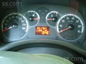 White Fiat Panda 2010 in Riga, with an engine capacity of 1.30 L and mileage of 230 thousand km for 2200 €, photo 3 on AUTOMOTO.COM.LV