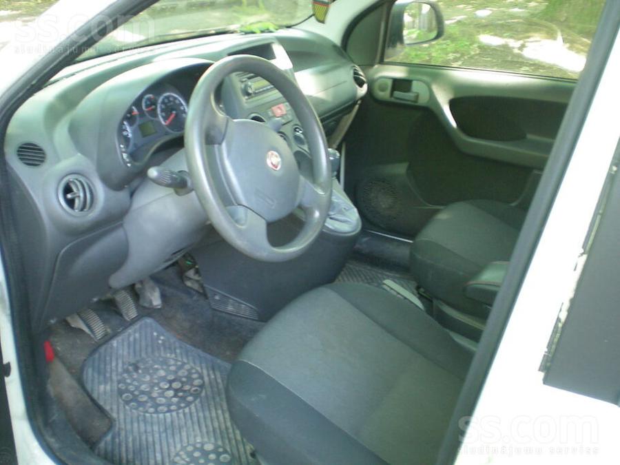 White Fiat Panda 2010 in Riga, with an engine capacity of 1.30 L and mileage of 230 thousand km for 2200 €, photo 5 on AUTOMOTO.COM.LV