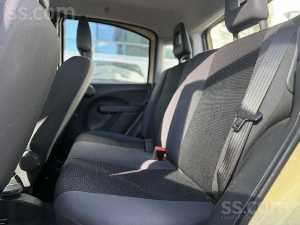 Dzeltens Fiat Panda 2009 Rīga, ar dzinēja tilpumu 1.10 L un nobraukumu 0 tūkst. km par 1800 €, foto 4 vietnē AUTOMOTO.COM.LV