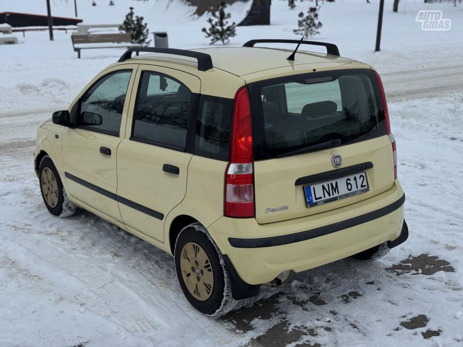 Yellow Fiat Panda 2010 in Ukmerge, with an engine capacity of 1.10 L and mileage of 205 thousand km for 1150 €, photo 3 on AUTOMOTO.COM.LV