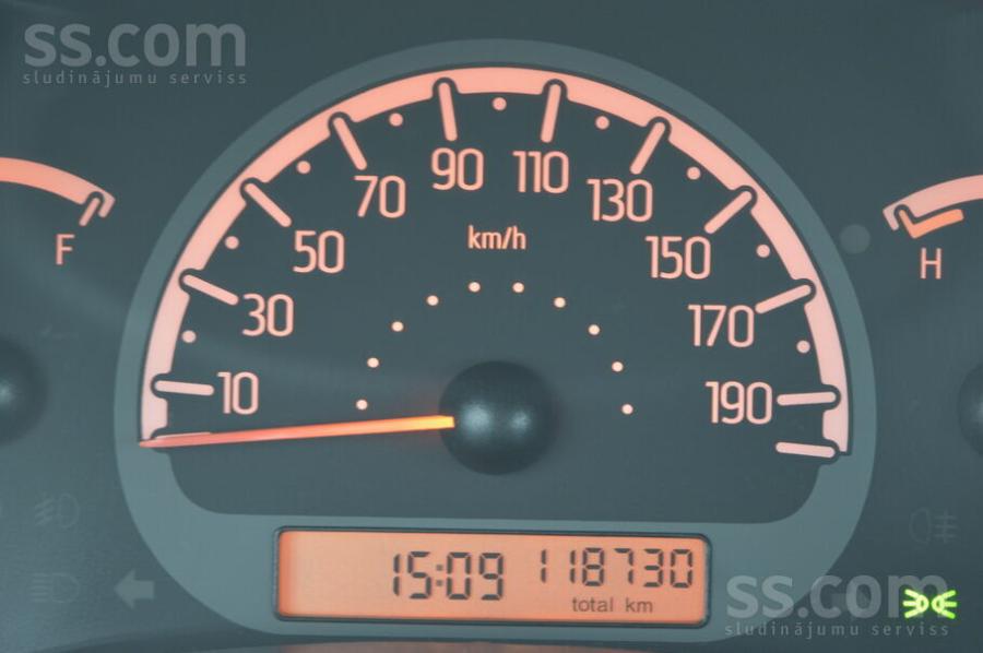 Dzeltens Fiat Panda 2010 Tukums, ar dzinēja tilpumu 1.10 L un nobraukumu 119 tūkst. km par 3995 €, foto 15 vietnē AUTOMOTO.COM.LV