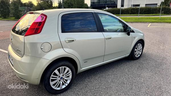 Smilšu krāsa Fiat Punto 2007 Tallina, ar dzinēja tilpumu 1.40 L un nobraukumu 127 tūkst. km par 1400 €, foto 3 vietnē AUTOMOTO.COM.LV