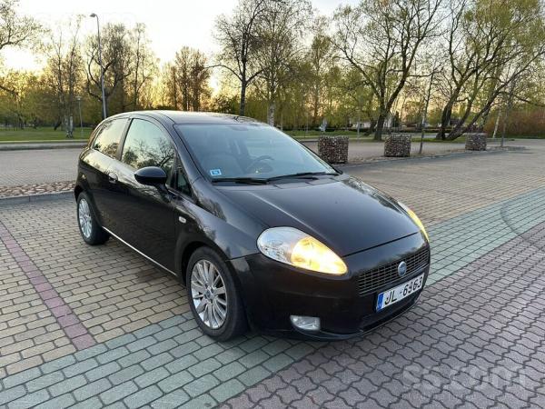Melns Fiat Punto 2006 Ventspils, ar dzinēja tilpumu 1.30 L un nobraukumu 253 tūkst. km par 1800 €, foto 2 vietnē AUTOMOTO.COM.LV
