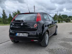 Black Fiat Punto 2007 in Aizkraukle, with an engine capacity of 1.20 L and mileage of 145 thousand km for 1700 €, photo 4 on AUTOMOTO.COM.LV