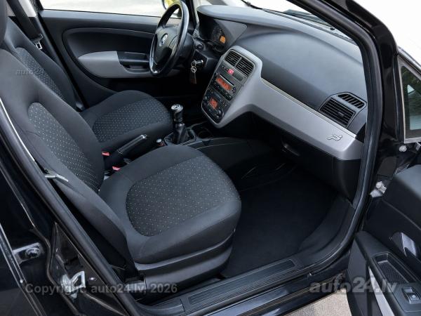 Black Fiat Punto 2007 in Tartu, with an engine capacity of 1.40 L and mileage of 134 thousand km for 1980 €, photo 9 on AUTOMOTO.COM.LV