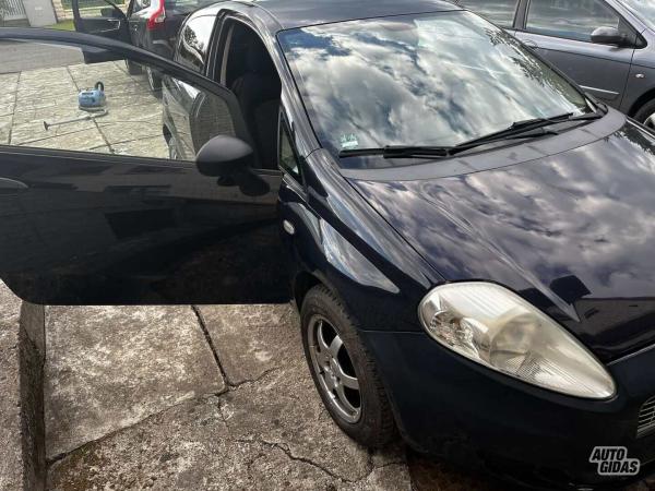 Melns Fiat Punto 2009 Panevēža, ar dzinēja tilpumu 1.20 L un nobraukumu 281 tūkst. km par 1200 €, foto 4 vietnē AUTOMOTO.COM.LV