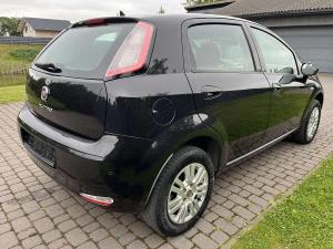 Black Fiat Punto 2013 in Marijampole, with an engine capacity of 1.37 L and mileage of 211 thousand km for 2500 €, photo 5 on AUTOMOTO.COM.LV