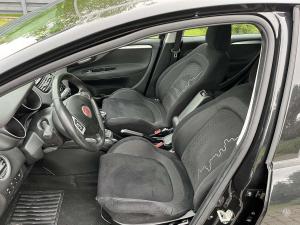 Black Fiat Punto 2013 in Marijampole, with an engine capacity of 1.37 L and mileage of 211 thousand km for 2500 €, photo 6 on AUTOMOTO.COM.LV