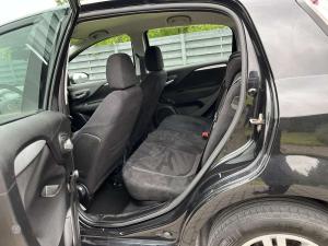 Black Fiat Punto 2013 in Marijampole, with an engine capacity of 1.37 L and mileage of 211 thousand km for 2500 €, photo 11 on AUTOMOTO.COM.LV