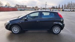 Black Fiat Punto 2017 in Klaipeda, with an engine capacity of 1.20 L and mileage of 219 thousand km for 4400 €, photo  on AUTOMOTO.COM.LV