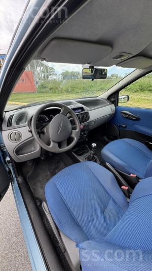 Blue Fiat Punto 2000 in Liepaja, with an engine capacity of 1.20 L and mileage of 194 thousand km for 650 €, photo 11 on AUTOMOTO.COM.LV