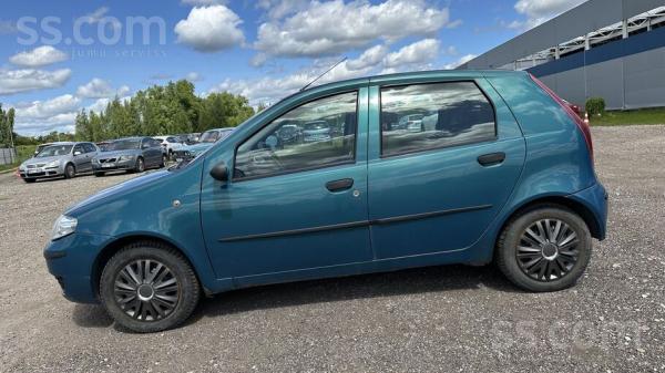 Blue Fiat Punto 2005 in Daugavpils, with an engine capacity of 1.20 L and mileage of 181 thousand km for 1550 €, photo 2 on AUTOMOTO.COM.LV