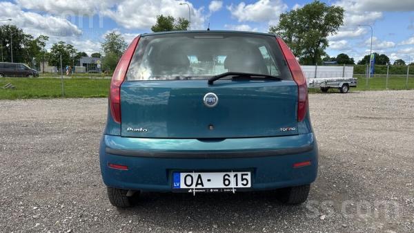 Blue Fiat Punto 2005 in Daugavpils, with an engine capacity of 1.20 L and mileage of 181 thousand km for 1550 €, photo 3 on AUTOMOTO.COM.LV