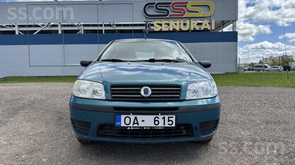 Blue Fiat Punto 2005 in Daugavpils, with an engine capacity of 1.20 L and mileage of 181 thousand km for 1550 €, photo 7 on AUTOMOTO.COM.LV