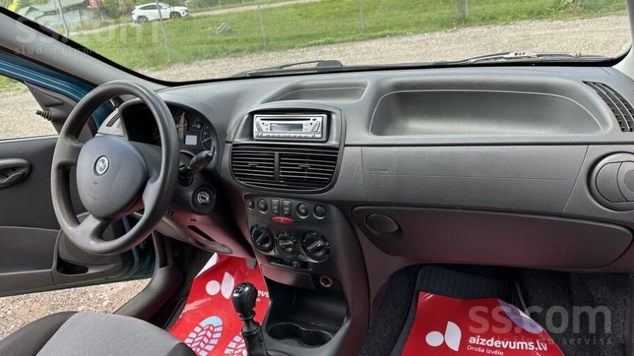 Zils Fiat Punto 2005 Daugavpils, ar dzinēja tilpumu 1.20 L un nobraukumu 181 tūkst. km par 1750 €, foto 17 vietnē AUTOMOTO.COM.LV