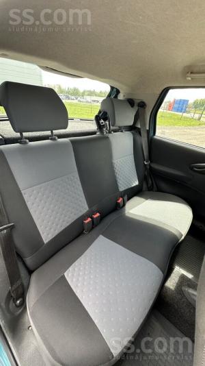 Zils Fiat Punto 2005 Daugavpils, ar dzinēja tilpumu 1.20 L un nobraukumu 181 tūkst. km par 1750 €, foto 18 vietnē AUTOMOTO.COM.LV