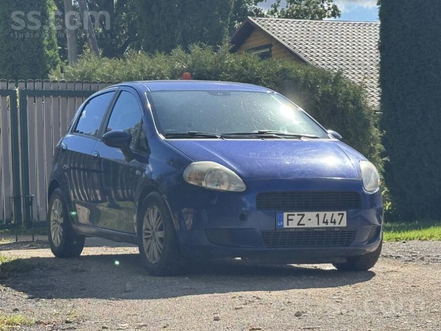 Blue Fiat Punto 2006 in Balvi, with an engine capacity of 1.40 L and mileage of 301 thousand km for 480 €, photo 1 on AUTOMOTO.COM.LV